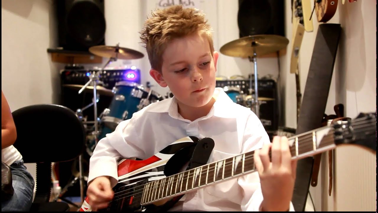 11 year old guitarist Cameron plays My Little Secret by The Crave - YouTube