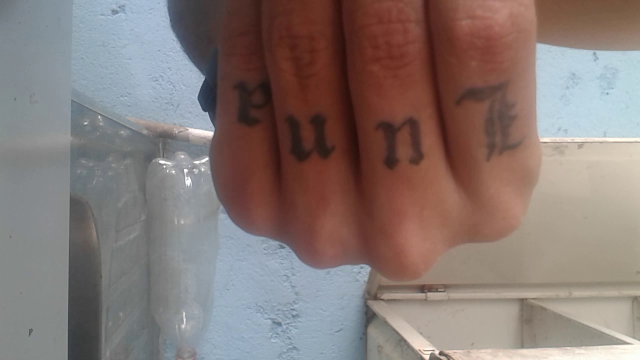 Como fazer um bong caseiro sem gastar nada - YouTube