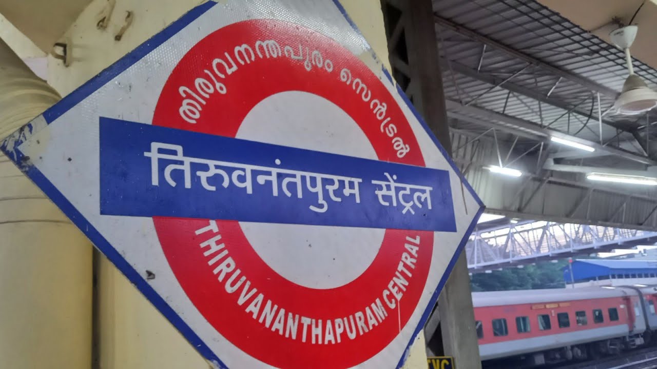 Brand New LWSCZ2 coaches connected in 16302, Venad Express - YouTube