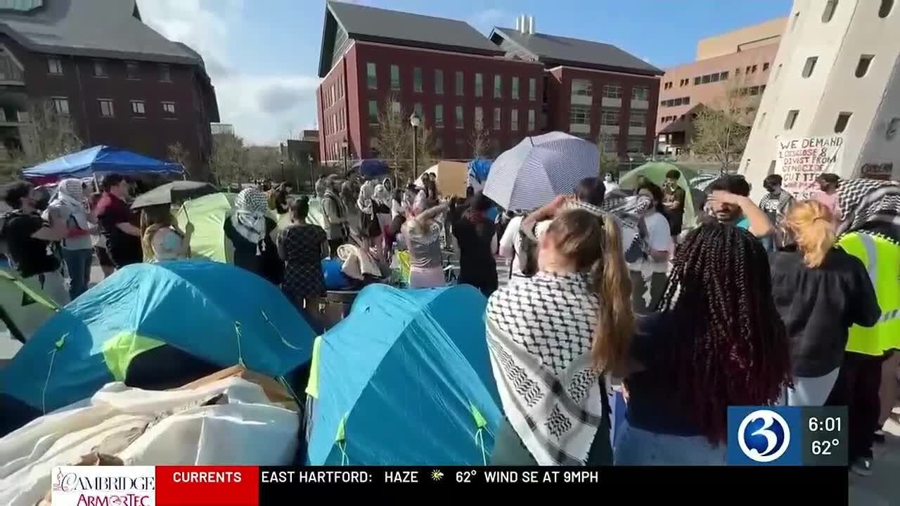 Police move in on UConn protest; arrests made - YouTube