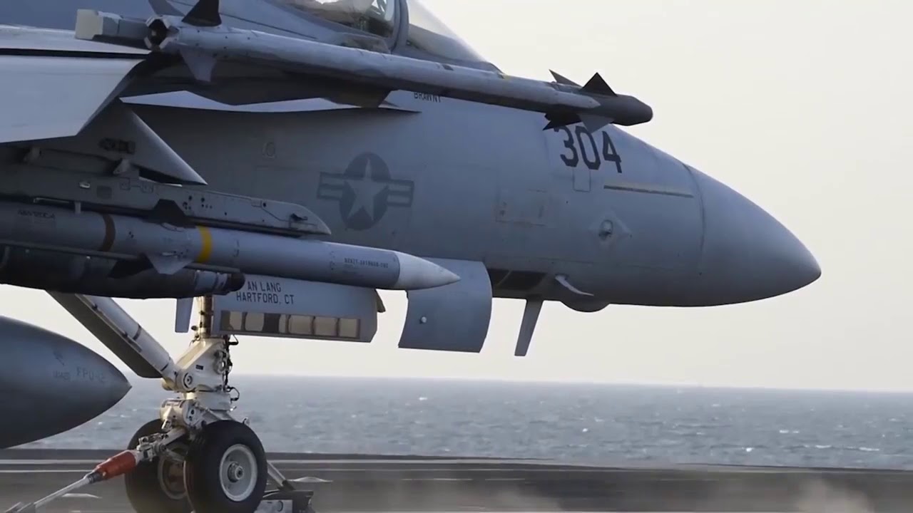 Jatos americanos levantando voo em um porta-aviões!! - YouTube