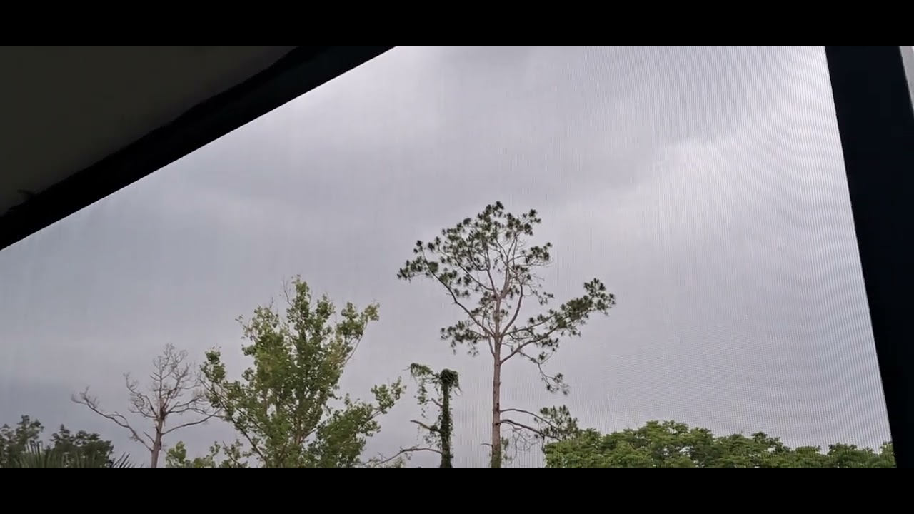 Thunderstorm with rain soon!! - YouTube