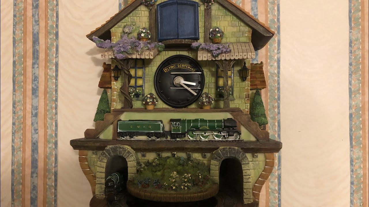 “The Bradford Exchange” Flying Scotsman “cuckoo/train” wall clock - YouTube