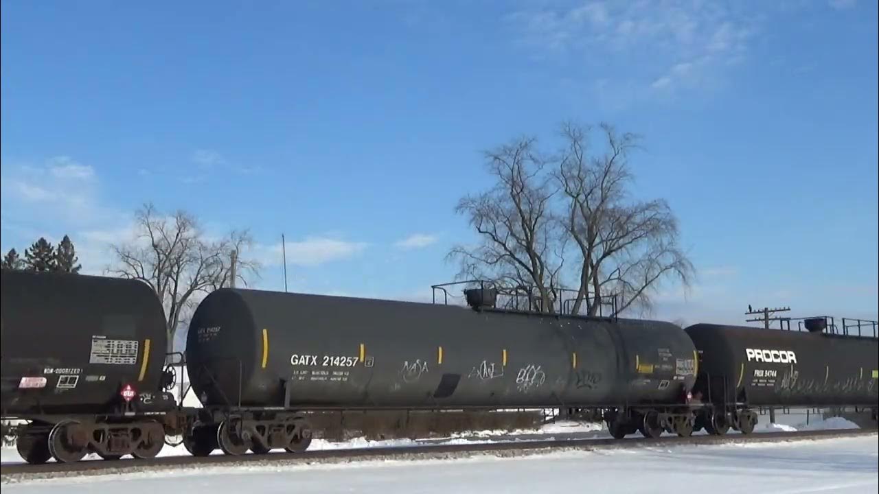CP-249 thru Pewaukee, WI on 12-22-24 2x0x0 w/CP-8798 - KCS-4125 - YouTube