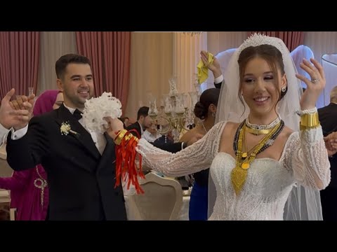 Beyzanur & Yahya 12.10.2025 ( Canlı Performans )