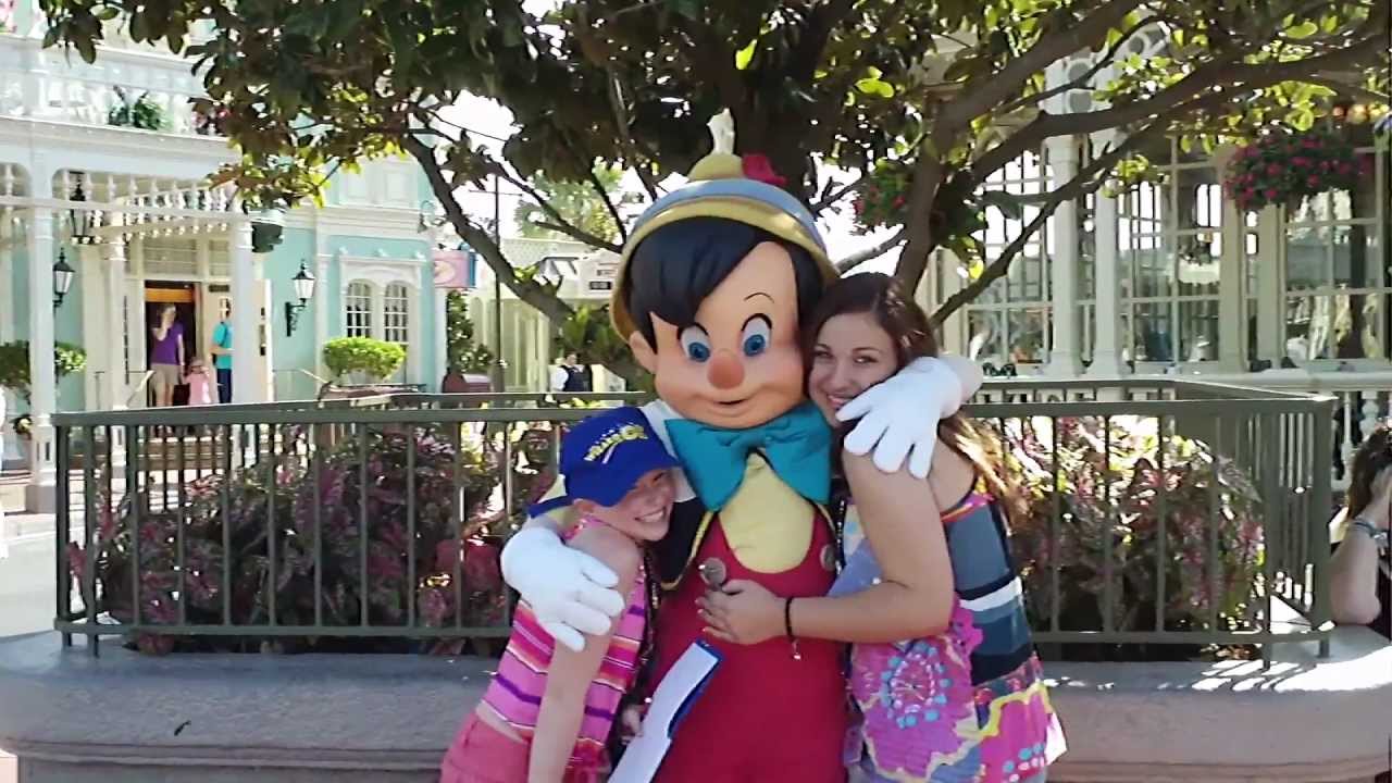 Pinocchio in Walt Disney World Magic Kingdom - YouTube