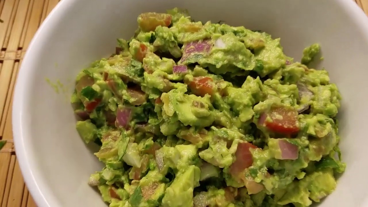 Best Ever Guacamole (Fresh, Easy & Authentic) courtesy by Inday Flor ...