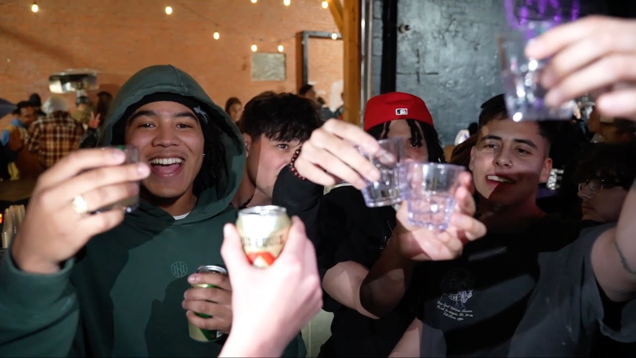 NIGHT LIFE AT THE UNIVERSITY OF OKLAHOMA - YouTube