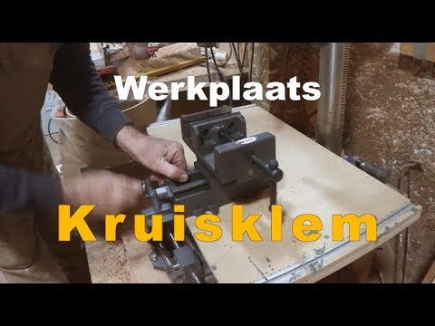 Timmertip 823 Een kruisklem op de kolomboor.Precies werken. - YouTube