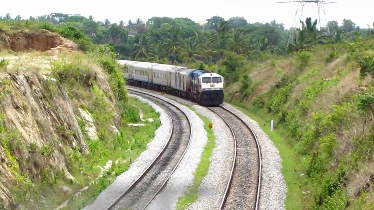 Top View: WDP4 with Shatabdi Express doing 95kph! - YouTube