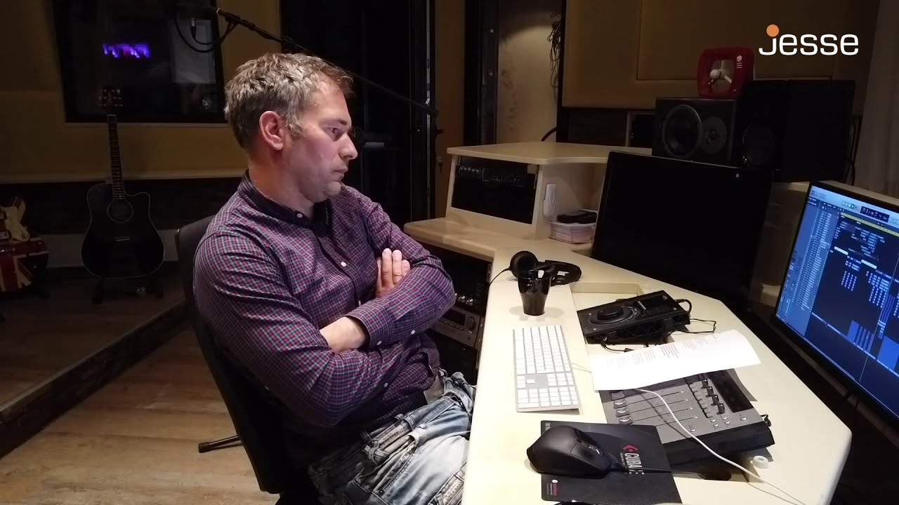 JESSE - SUMMER (Studiosession) - YouTube