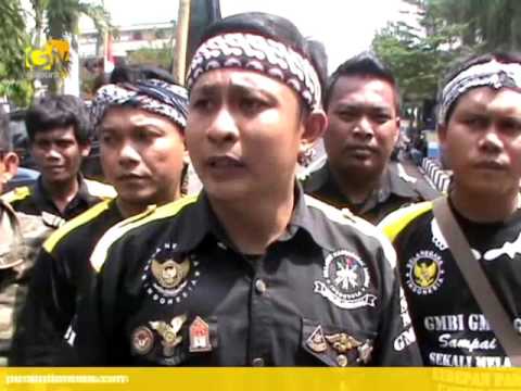 Ratusan Anggota GMBI Kota Banjar Gelar Aksi Tolak Atribut PKI_GapuraTV ...