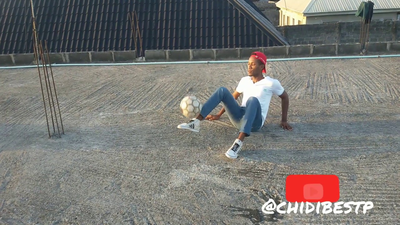 FREESTYLE FOOTBALL WHILE SITTING - YouTube