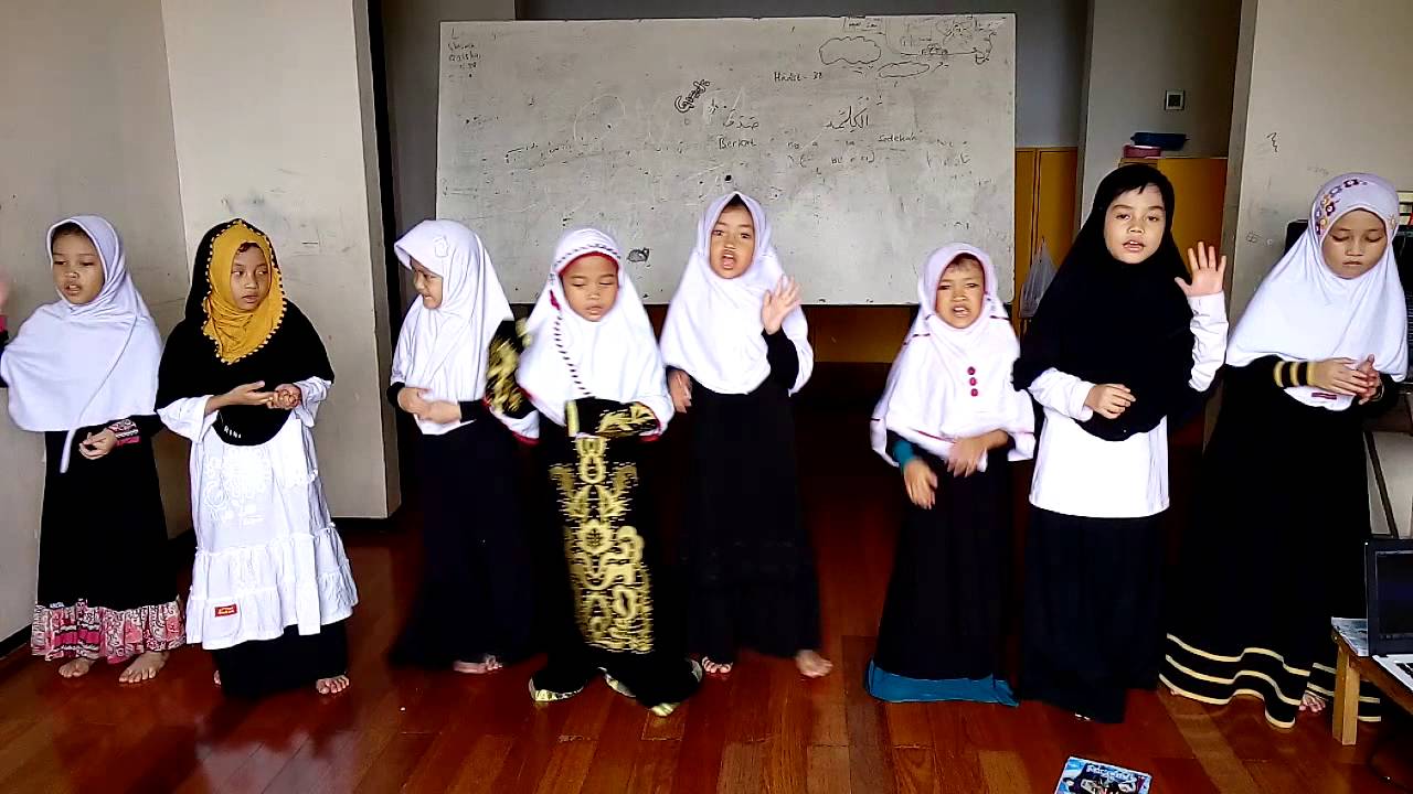 Sing "How are you" Grade one shigor putri daqu - YouTube