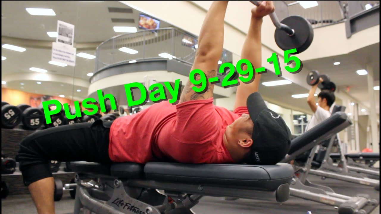 Bench Press Volume PR With the Squad - YouTube