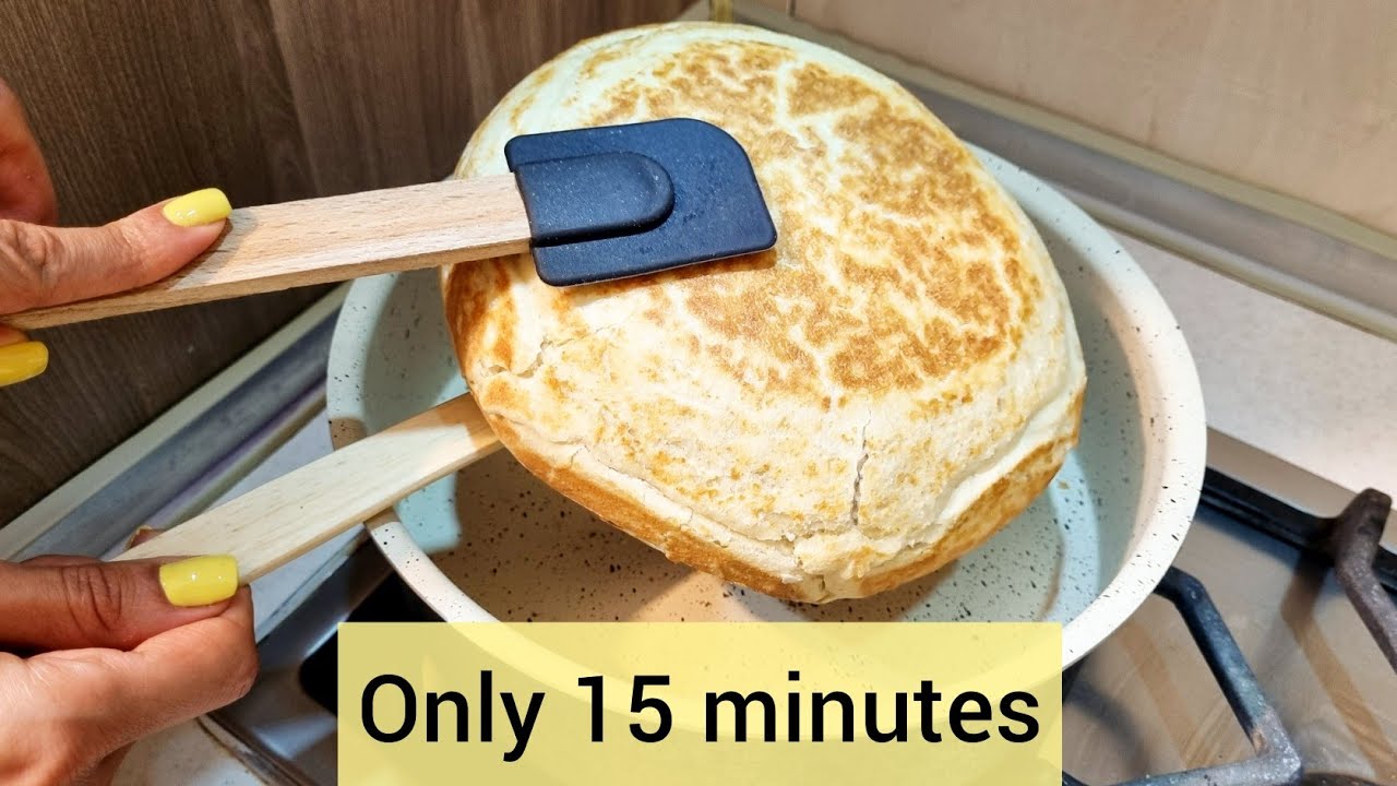 This is how soldiers cooked bread without an oven during the war ...