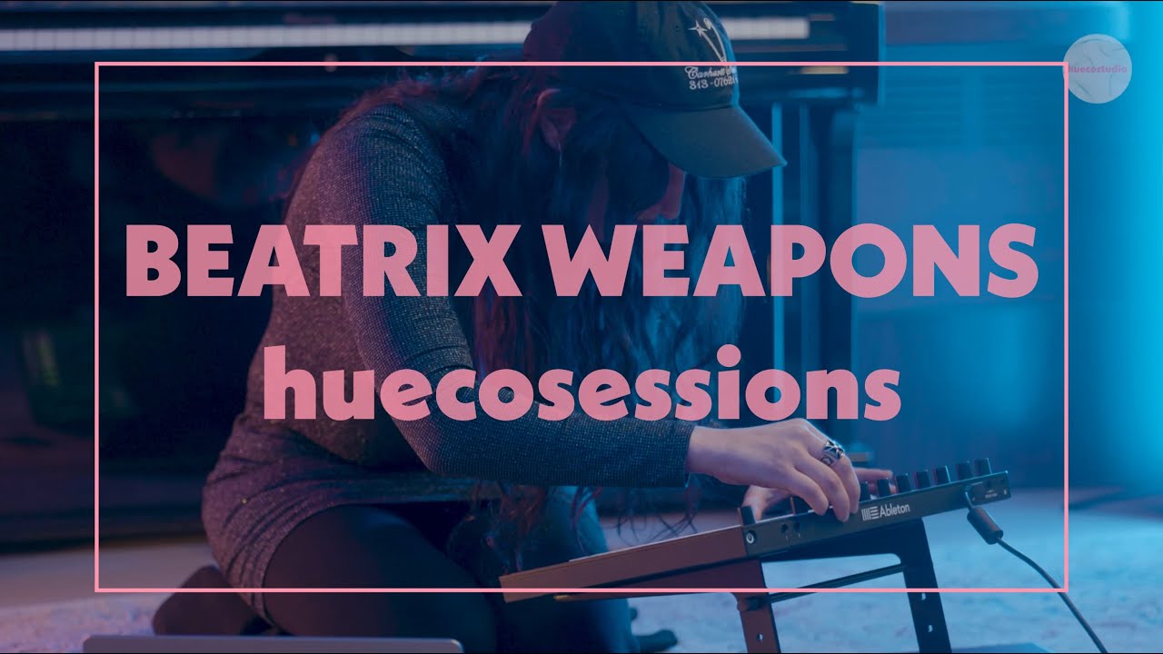 BEATRIX WEAPONS (sesión y entrevista) | huecosessions #3 - YouTube