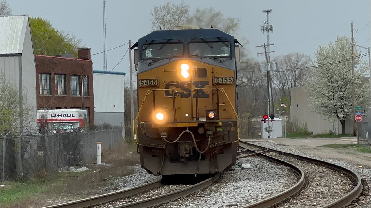 L303-16 | Long Distance Local • CSX #5455 + #3398 + #4070 & 9 car ...