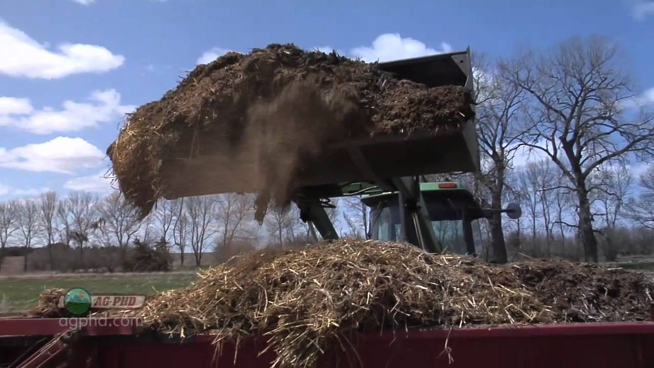 Farm Basics #749 - Value of Straw (Air Date 8/12/12) - YouTube