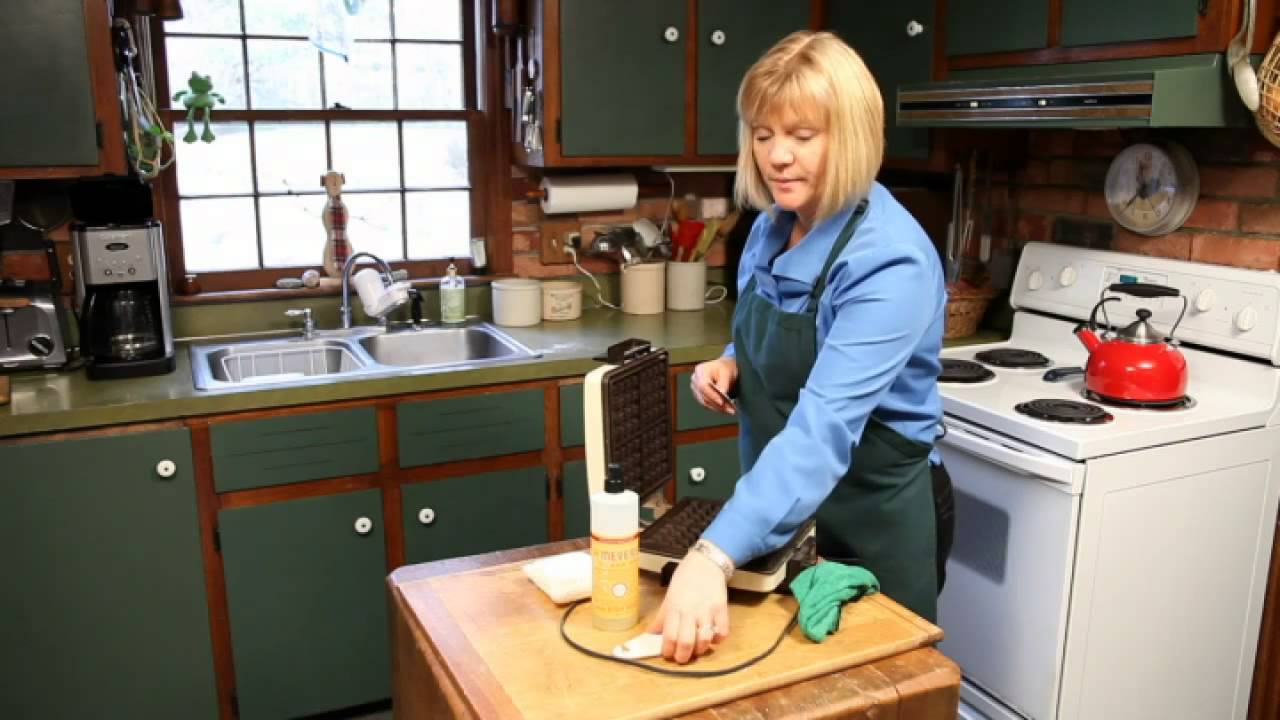 How to Clean Off Baked-On Cooking From a Waffle Iron - YouTube