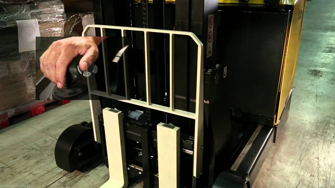 Yale® MR Reach Truck - ergonomiczny Joystick funkcji hydraulicznych ...
