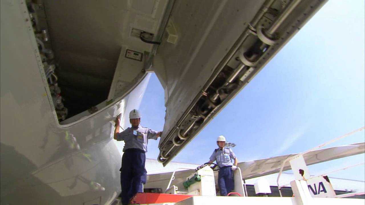 Boeing 787's journey to aerospace's highest honor - YouTube
