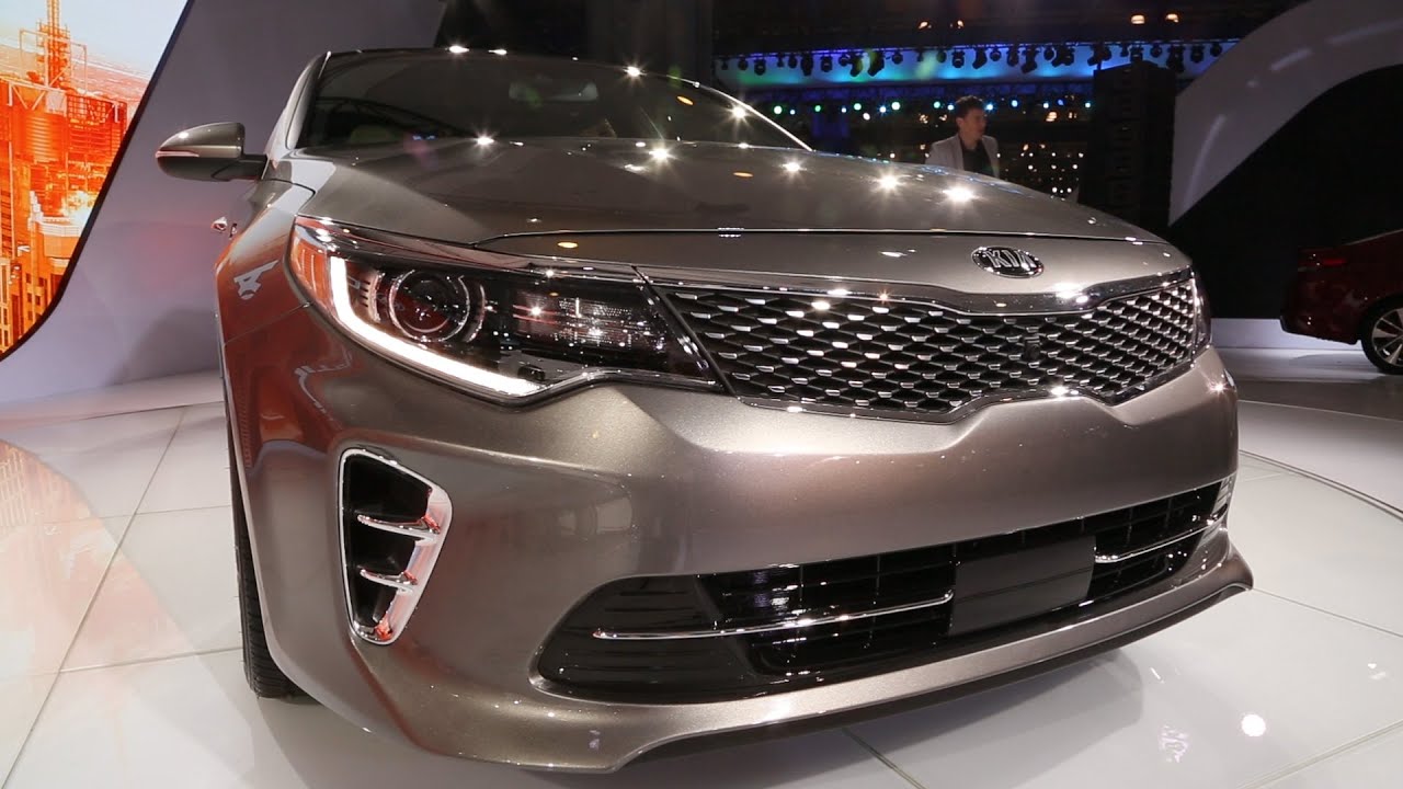 2016 Kia Optima Builds on Model's Success | Consumer Reports - YouTube