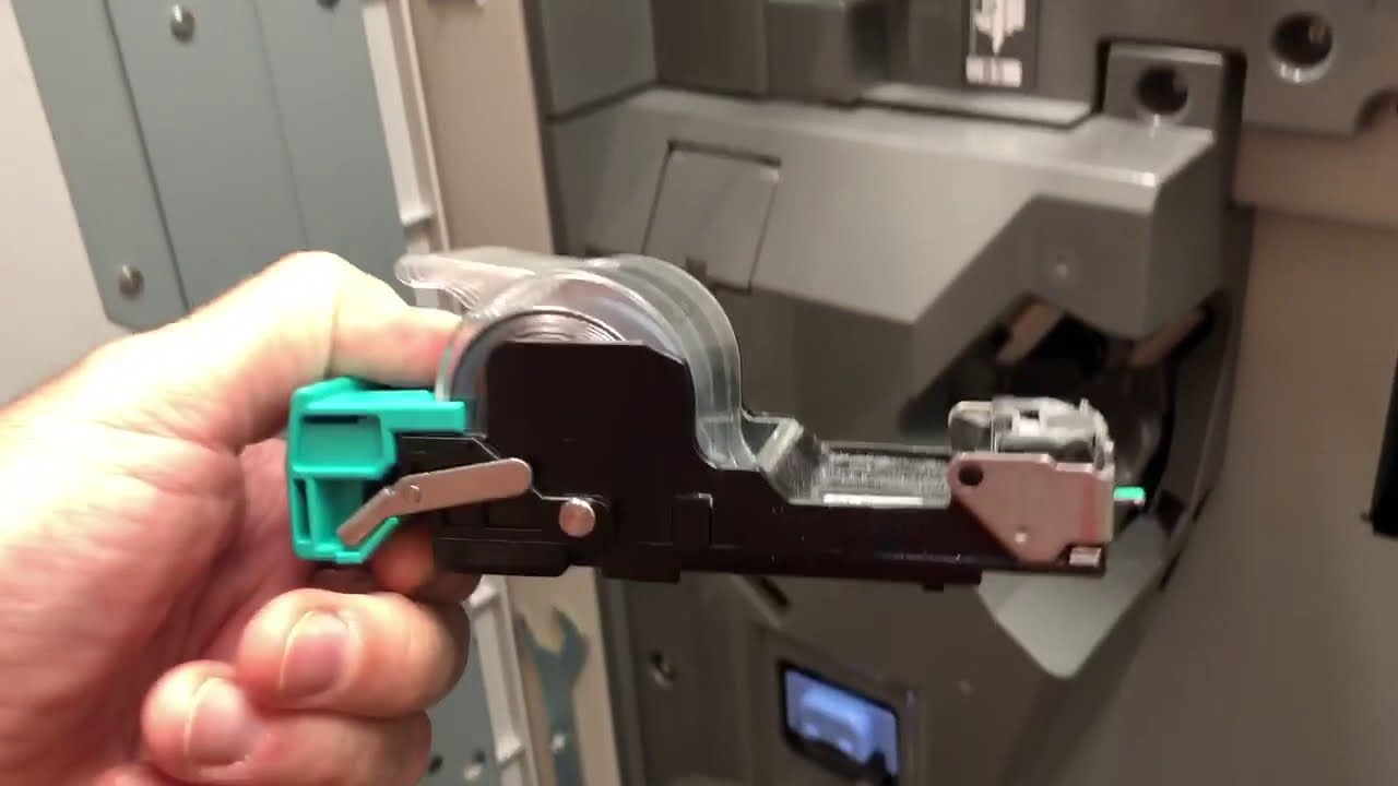 Canon VP115 | Training 3: Staple Changes - YouTube