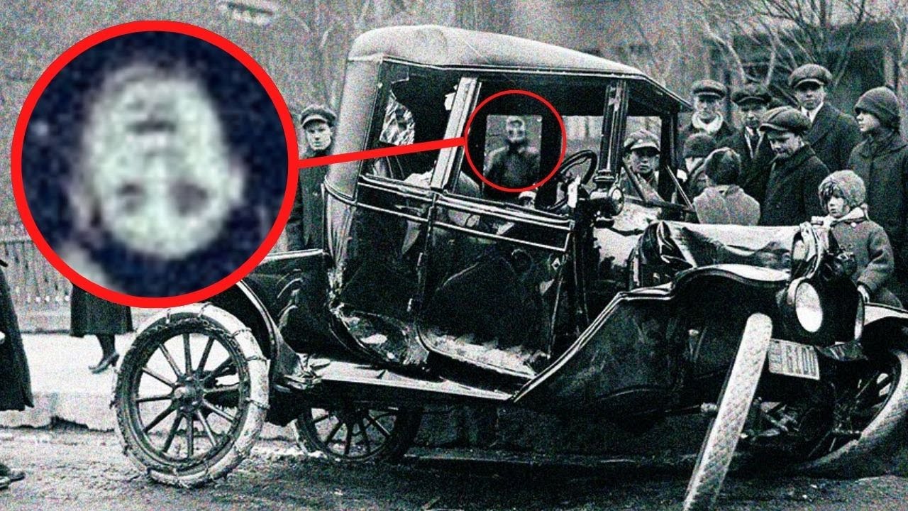 Scariest Man With The Upside Down Face Sightings - YouTube