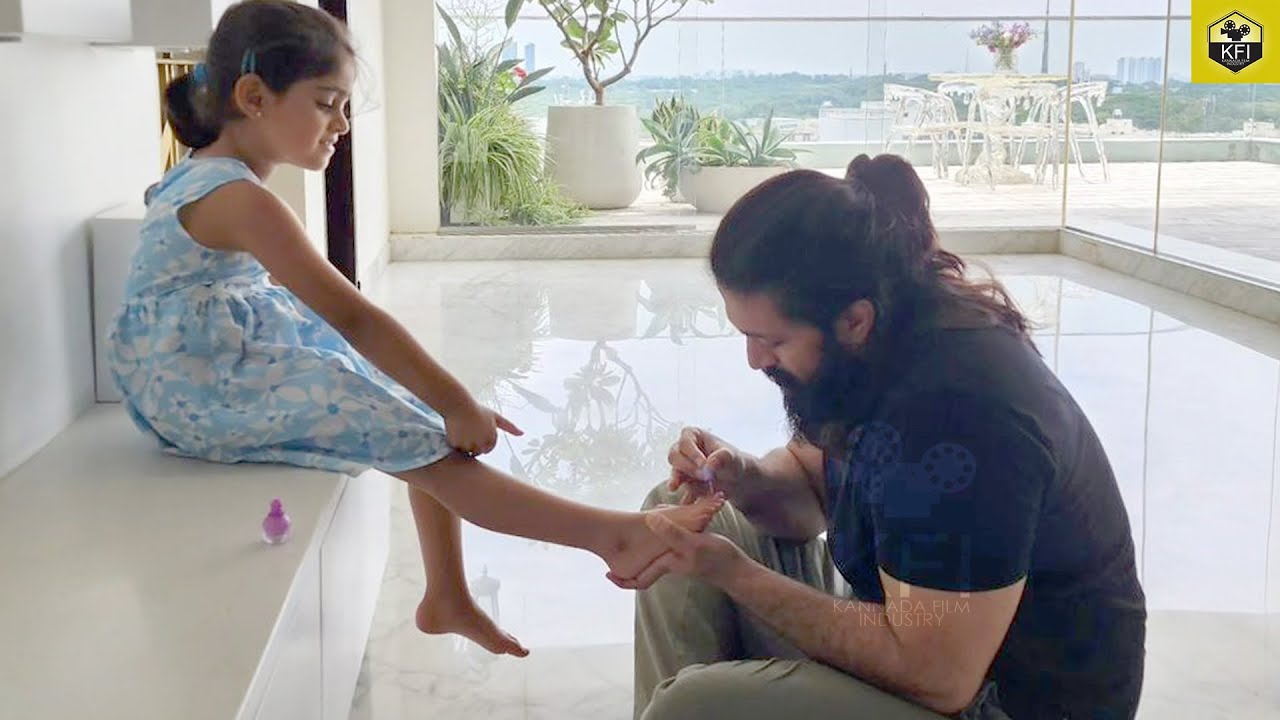 Yash Beautiful Moment With Daughter Ayra Yash | Radhika Pandit | Yash ...