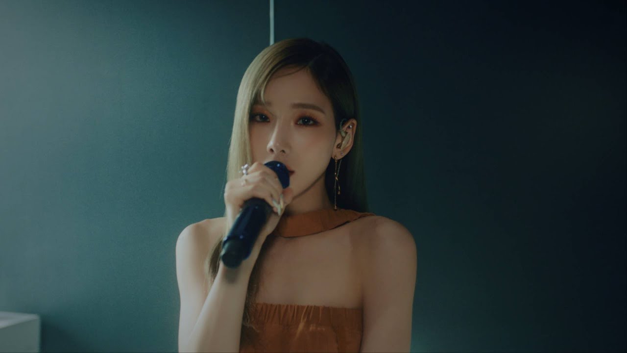 TAEYEON 태연 'INVU' Live Clip - YouTube Music