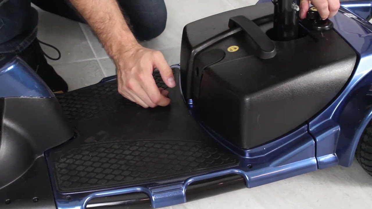 How To Attach The Battery Pack to the 3 and 4 Wheel Scooters By Vive ...