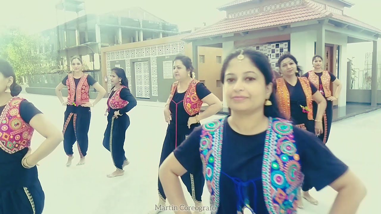 Dance Video - Rangi Taranga " Kele Cheluve Dance Video | Kannada Song ...