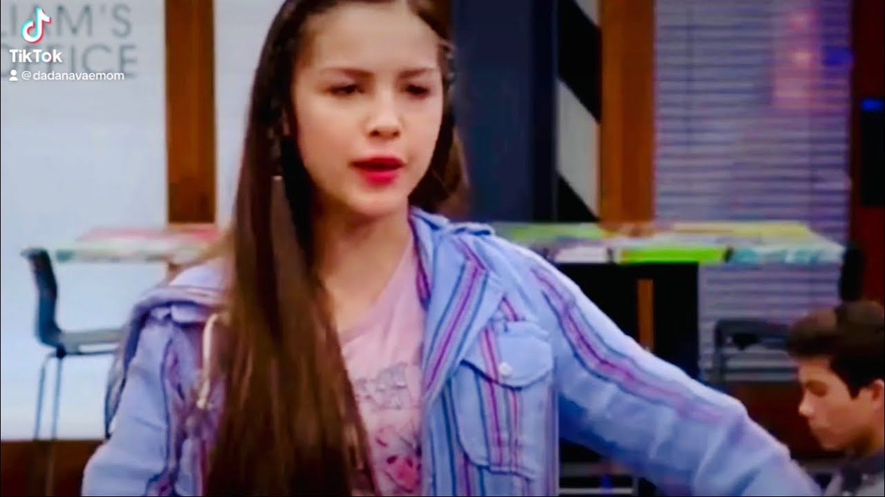 Sundays First ☀️From🌟Bizaardvark🌟Covered By🤩Anna-Anavae🤩#viral #music # ...