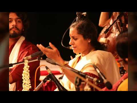 Raag mali-gaura.(puriya + gauri) . vidushi Shalmalee Joshi.....baroda ...