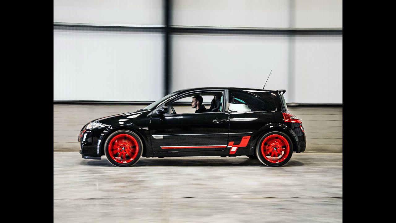 Renault Megane R26R - YouTube