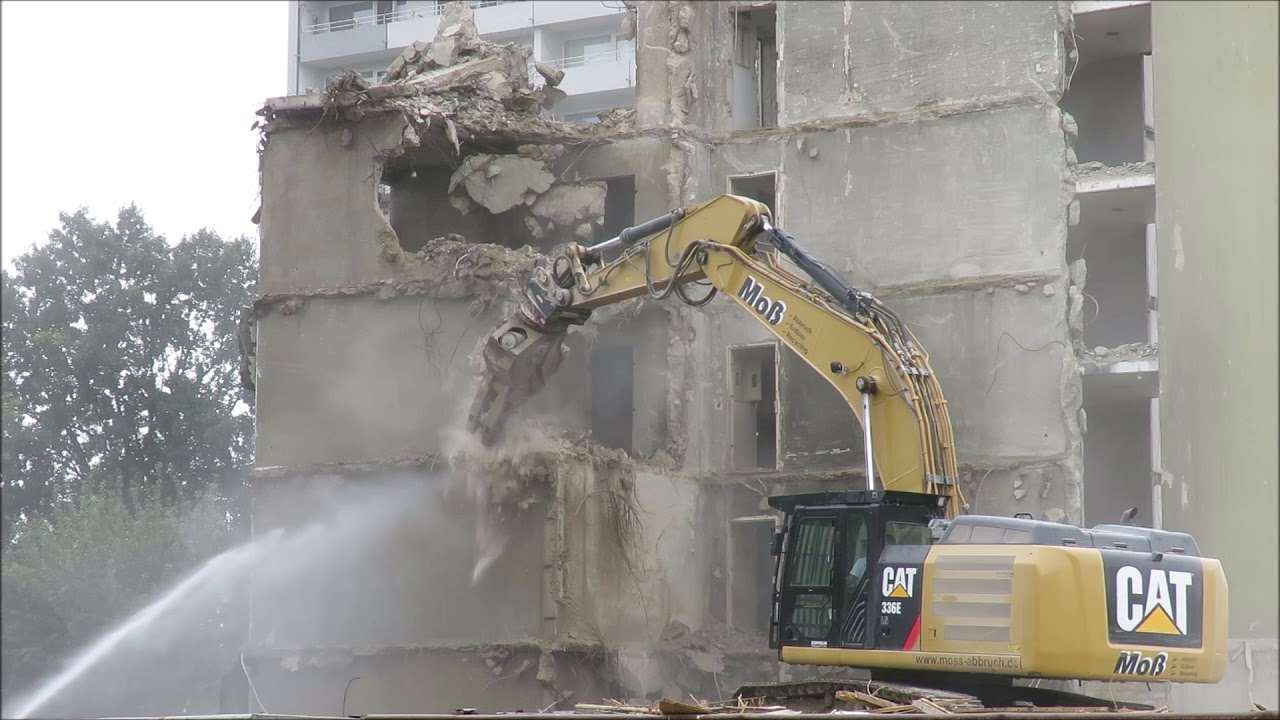 Excavator CAT 336 E - demolition site - YouTube
