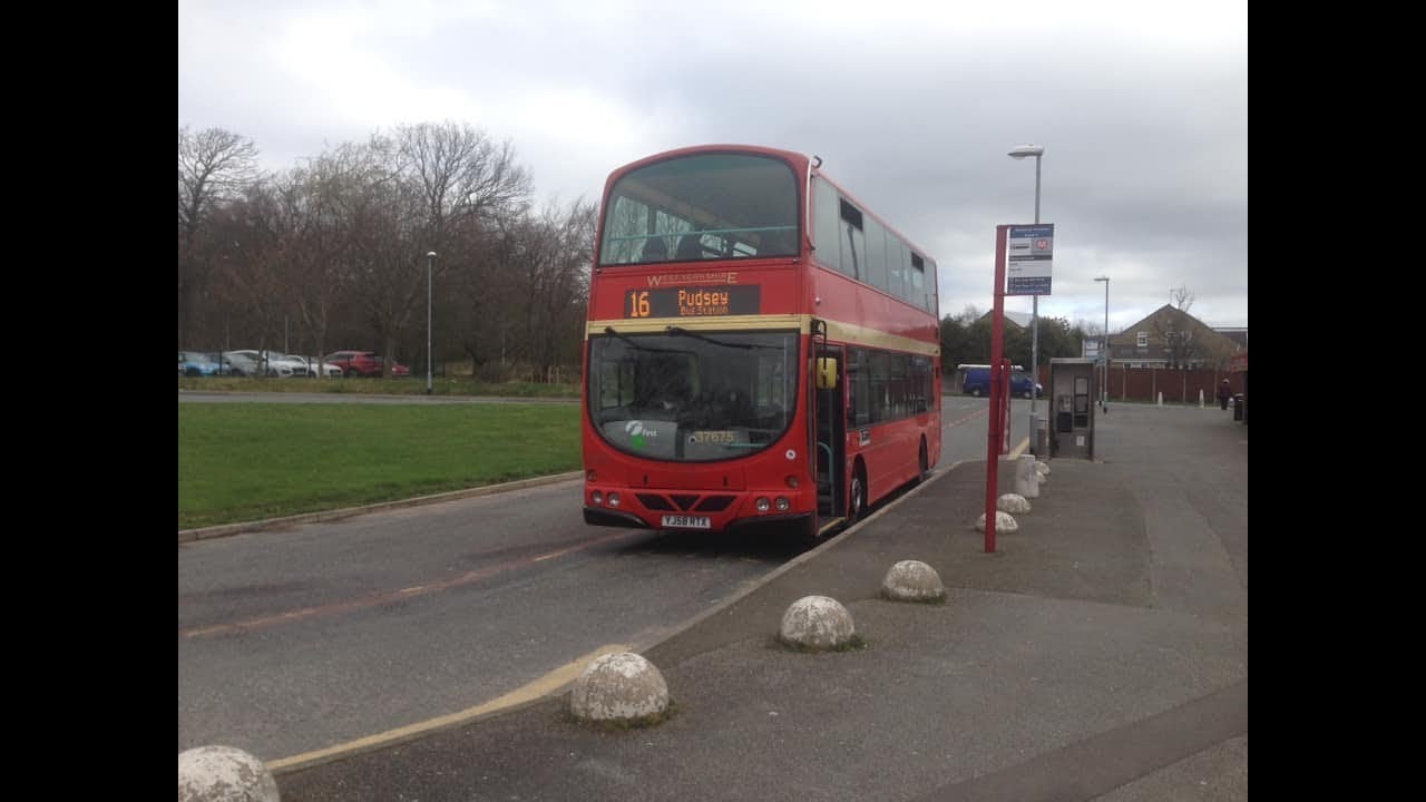 YJ58 RTX (1812) 37675 west yorkshire road car co heritgae bus - YouTube