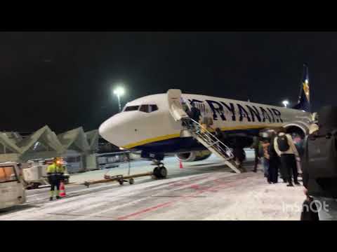 TRIP REPORT | Ryanair Boeing 737 MAX 8-200 Riga RIX to Oslo TRF