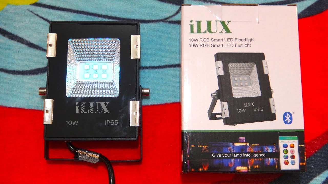 LE iLux LED Smart Color Changing Flood Light - YouTube