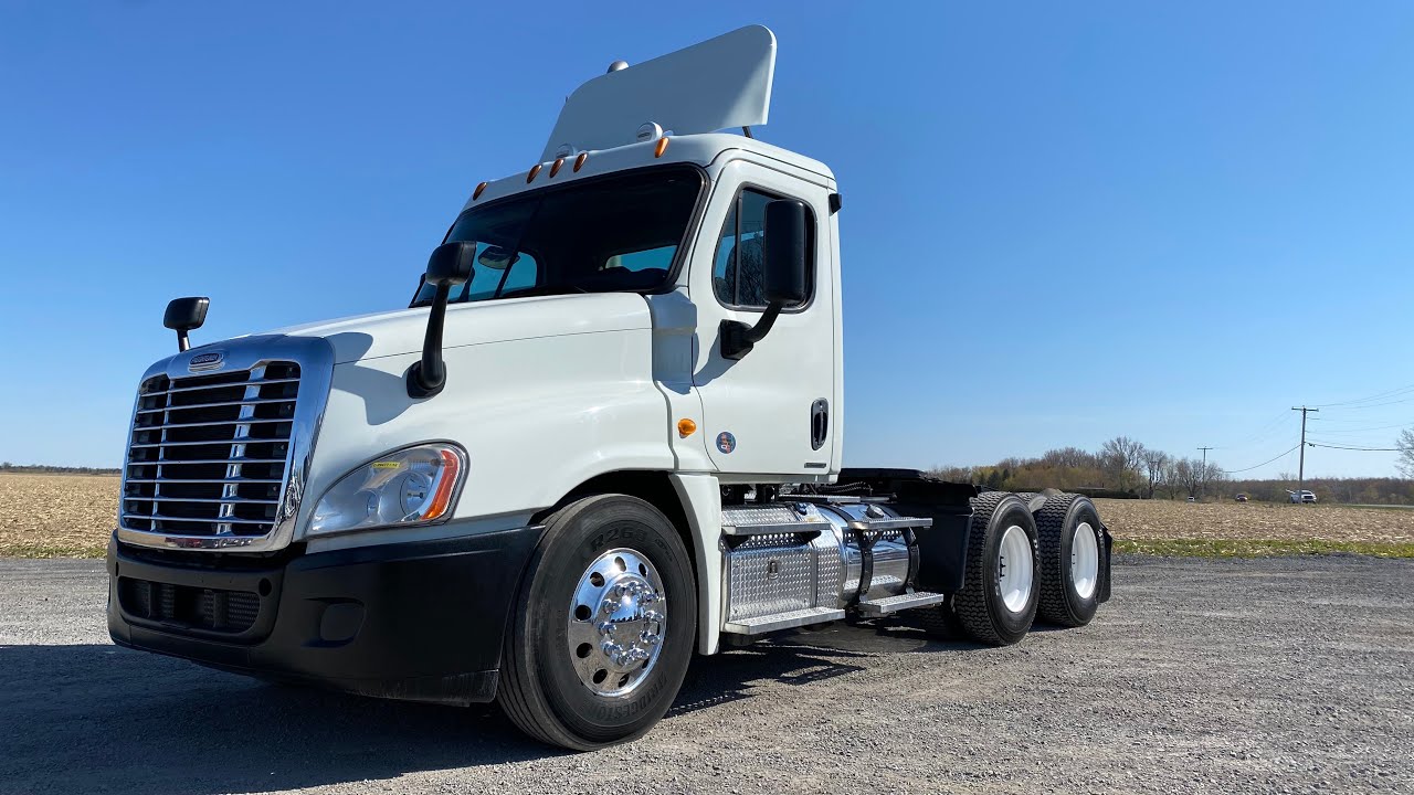 C-29477 2012 FREIGHTLINER CASCADIA CA125DC - YouTube