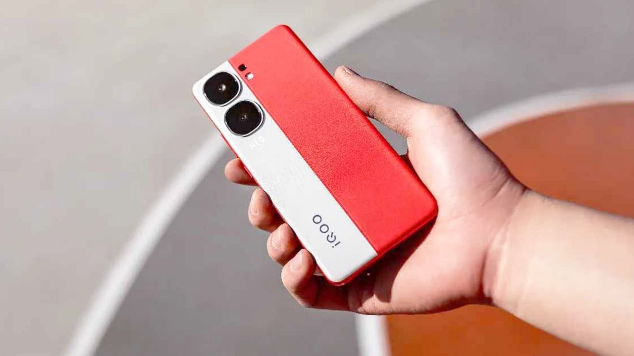 5 Must-Have Lightweight Phones in 2024 - YouTube