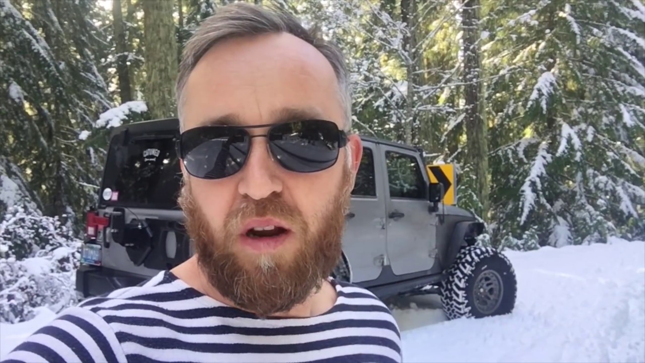 Winter Snow Wheeling Jeep Oregon Cascades - YouTube