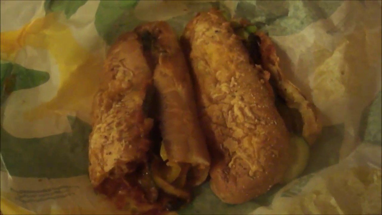 Subway CHEESY GARLIC BREAD Meatball Marinara Sub - YouTube