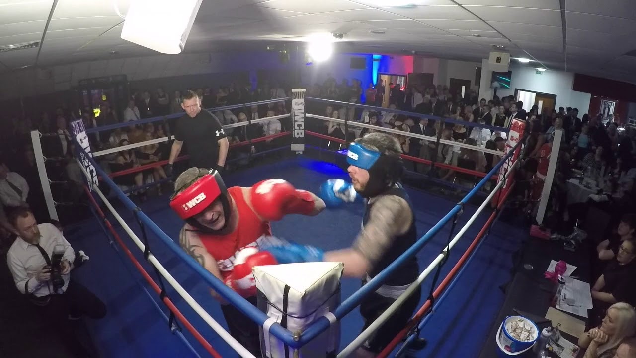 Ultra White Collar Boxing | Stoke | Nick James VS Anthony Beaman - YouTube
