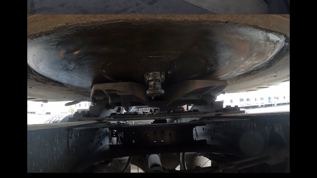 May 17, 2020/229 Trucking loaded and drop and hook at the Yard ...