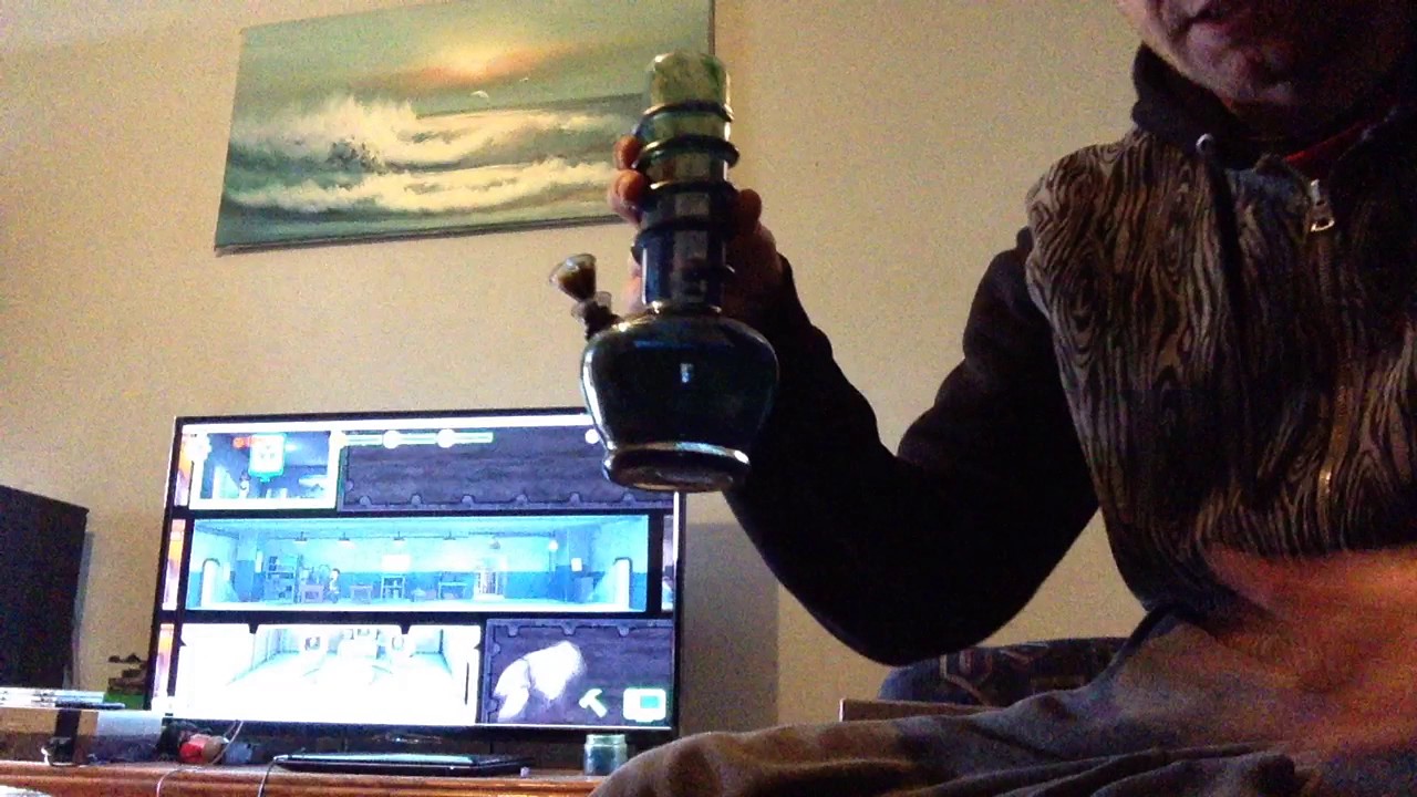 Fallout Shelter / Little blue bong :P - YouTube