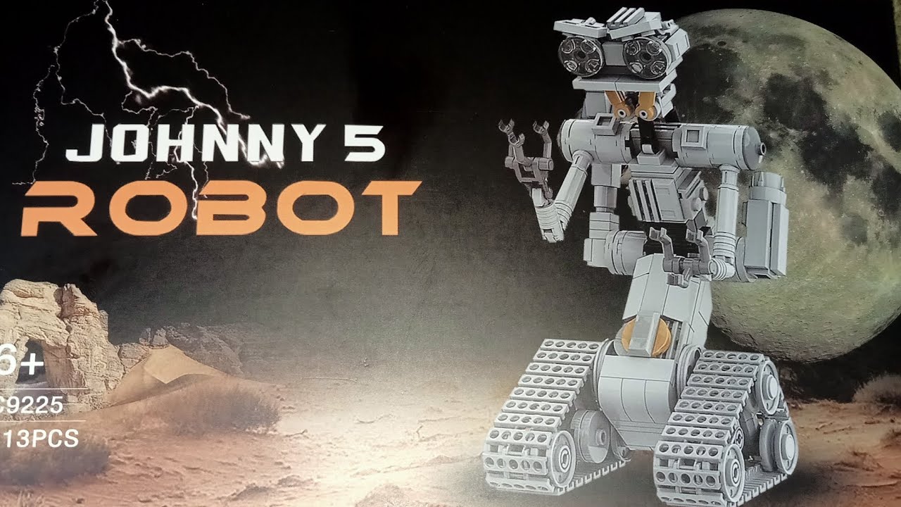 Unboxing and building Lego Johnny 5. Cristian Lawal. - YouTube