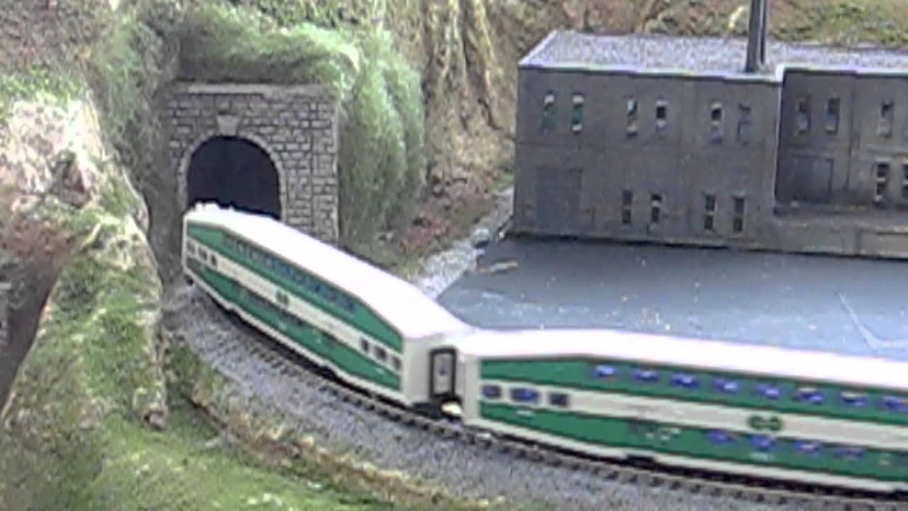 GO Train on Scenic Ridge Layout - YouTube