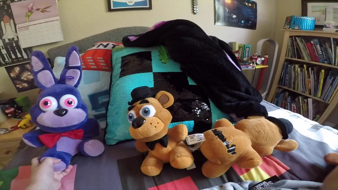 FNAF Plush - Freddy Goes To School - YouTube